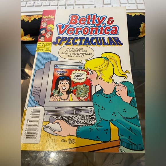 Accents | Vintage 1997 Betty And Veronica Spectacular Comic Book | Poshmark